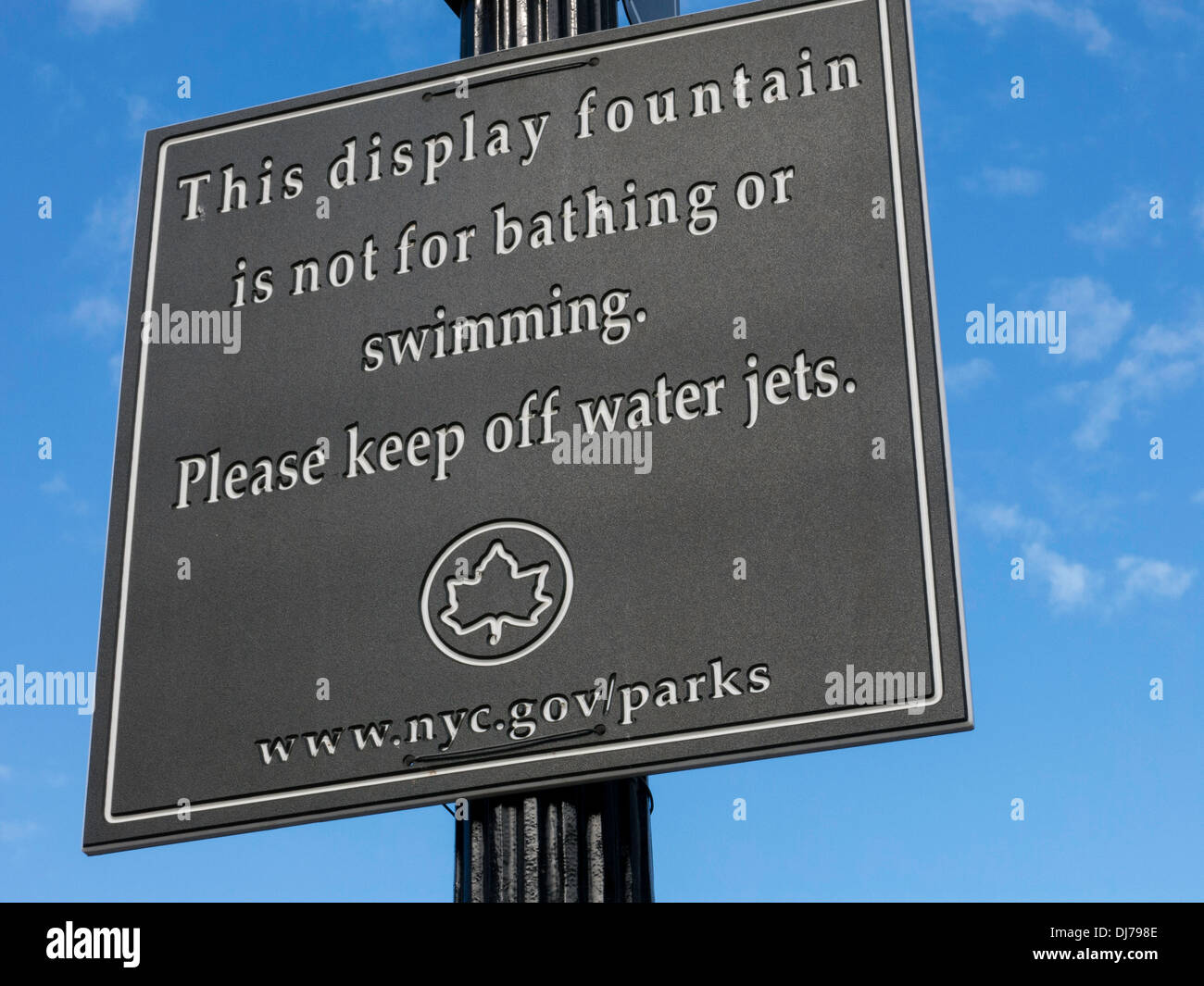 Washington Square Park Sign, Greenwich Village, NYC Stock Photo - Alamy