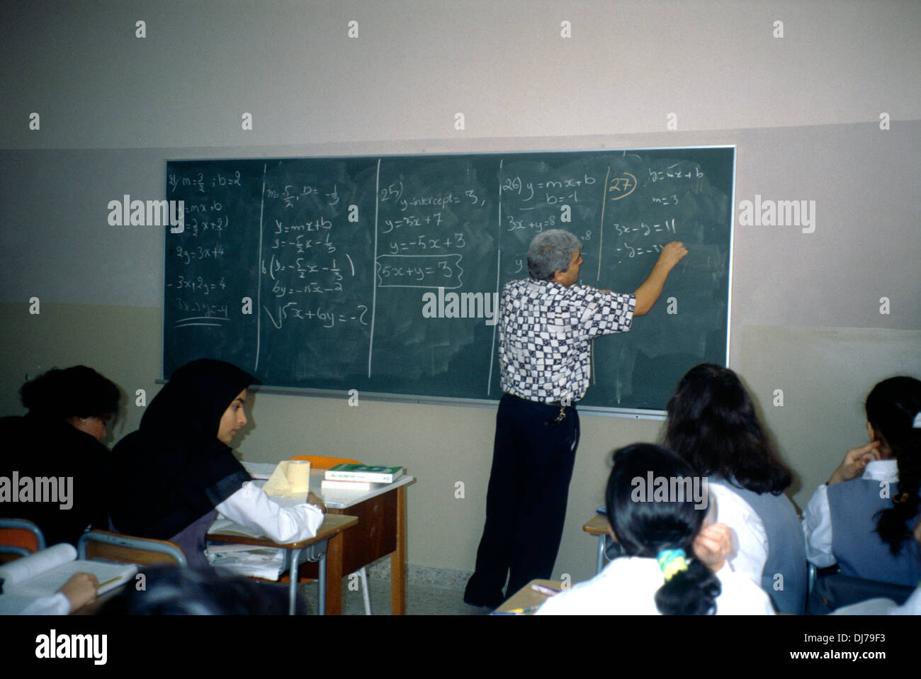Abu Dhabi UAE School Classroom Teaching Maths Stock Photo - Alamy