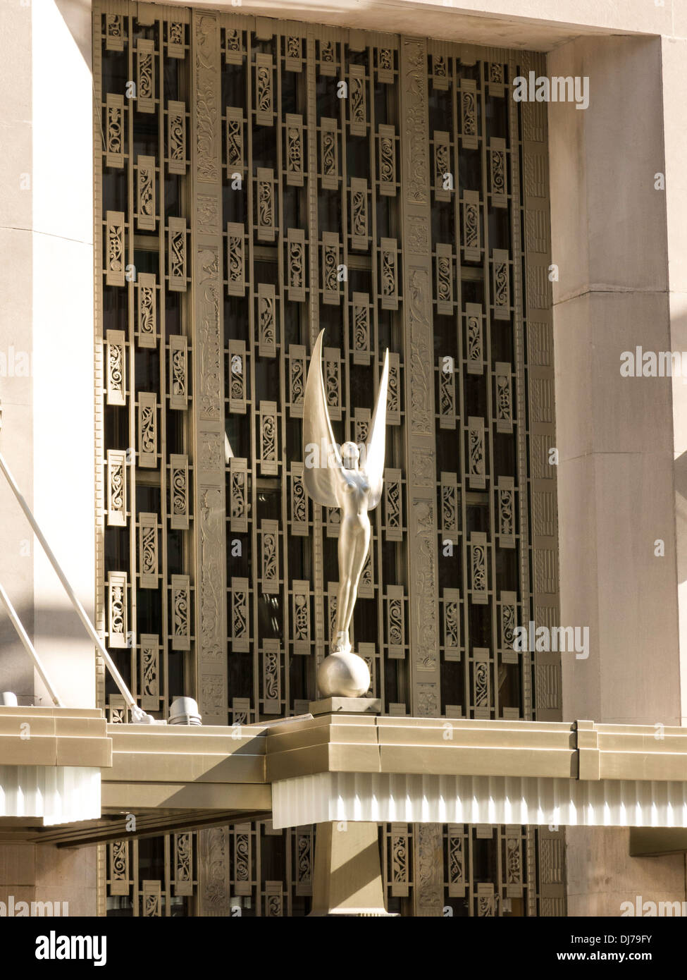 "Spirit of Achievement" Statue at The Waldorf-Astoria Hotel, NYC Stock ...