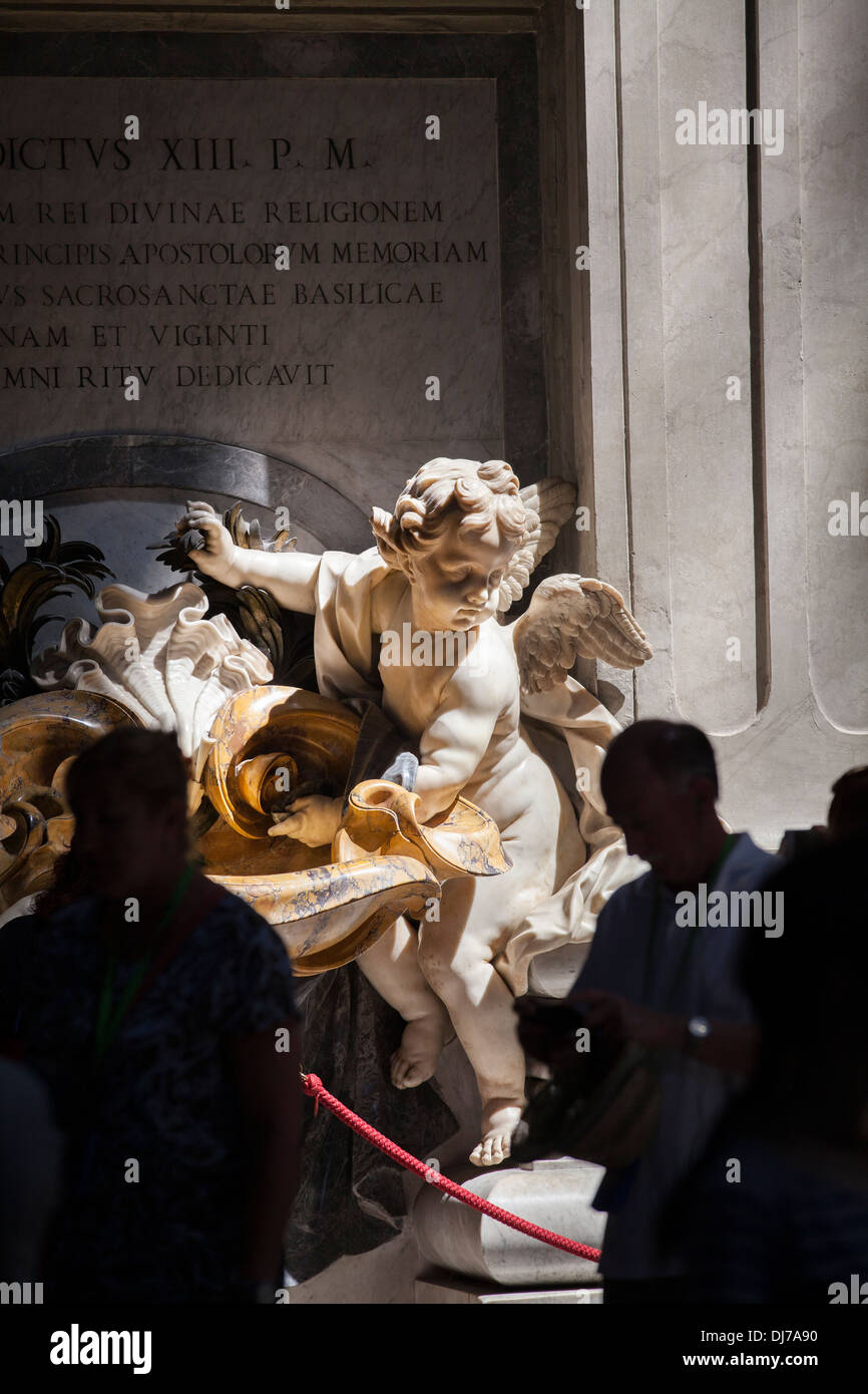 Statue, Vatican City, Rome Stock Photo - Alamy