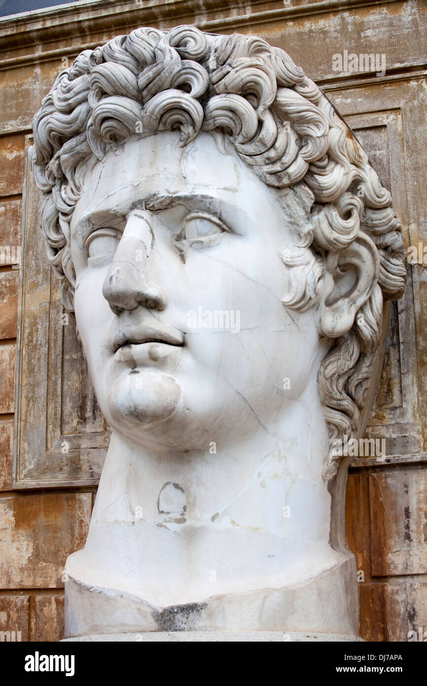 Giant roman head hi-res stock photography and images - Alamy
