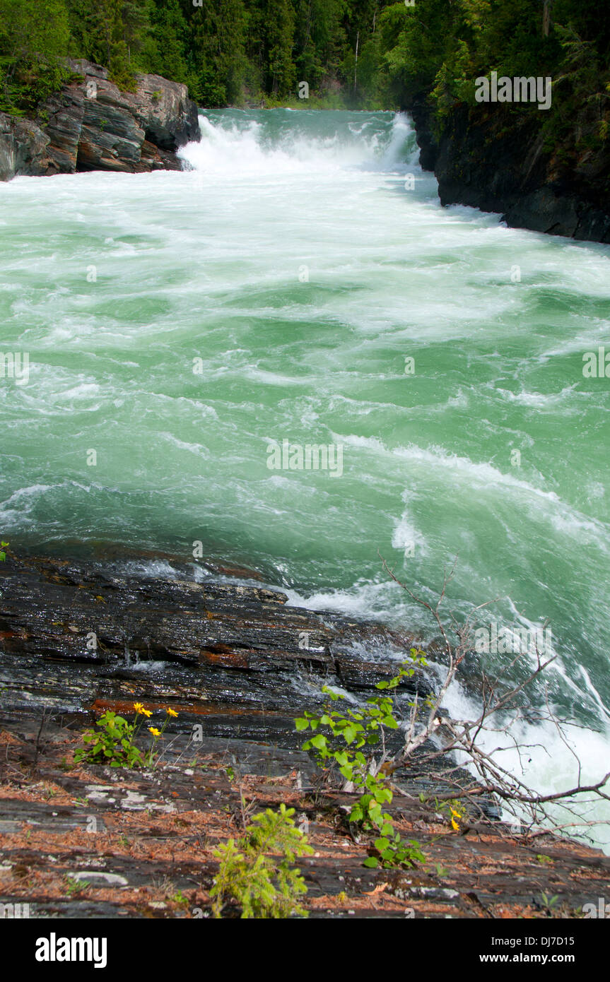 Overlander Falls, Mt Robson Provincial Park, British Columbia, Canada ...