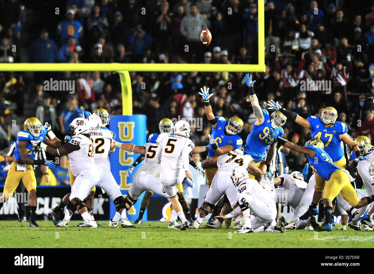 Pasadena, CA, . 23rd Nov, 2013. Arizona State Sun Devils kicker Zane ...
