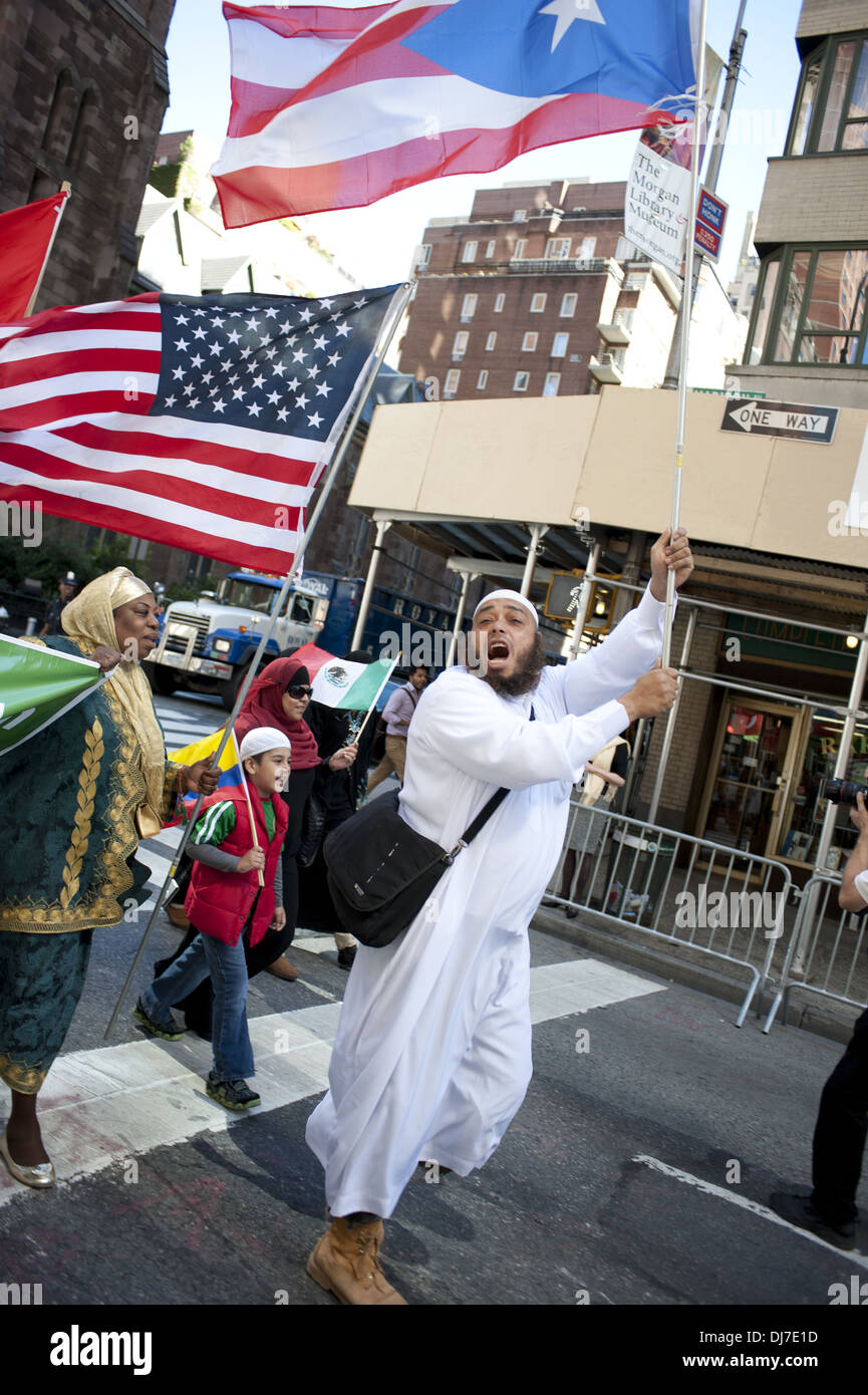Puerto rican woman new york hi-res stock photography and images - Alamy