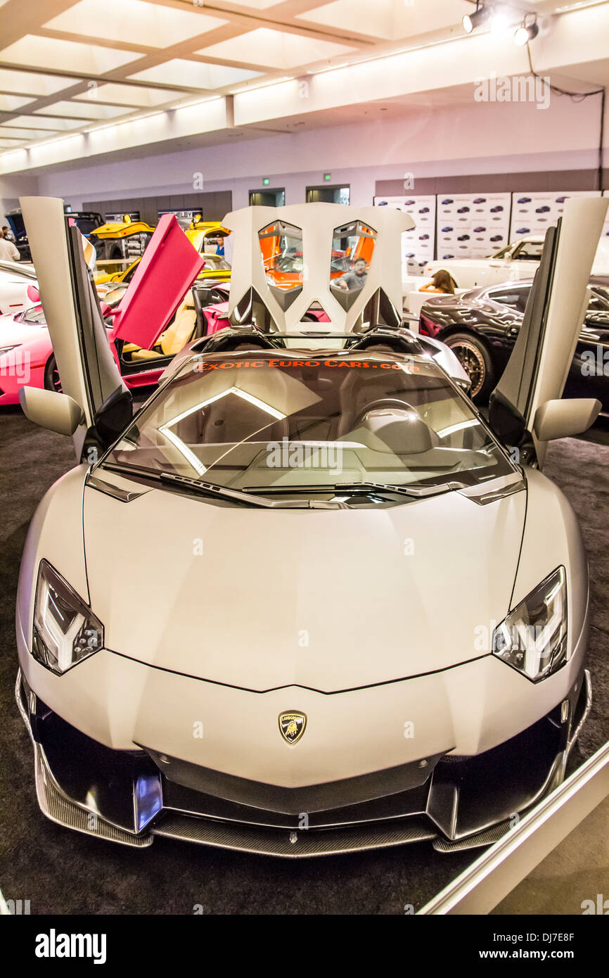 Lamborghini los angeles auto show hi-res stock photography and images ...