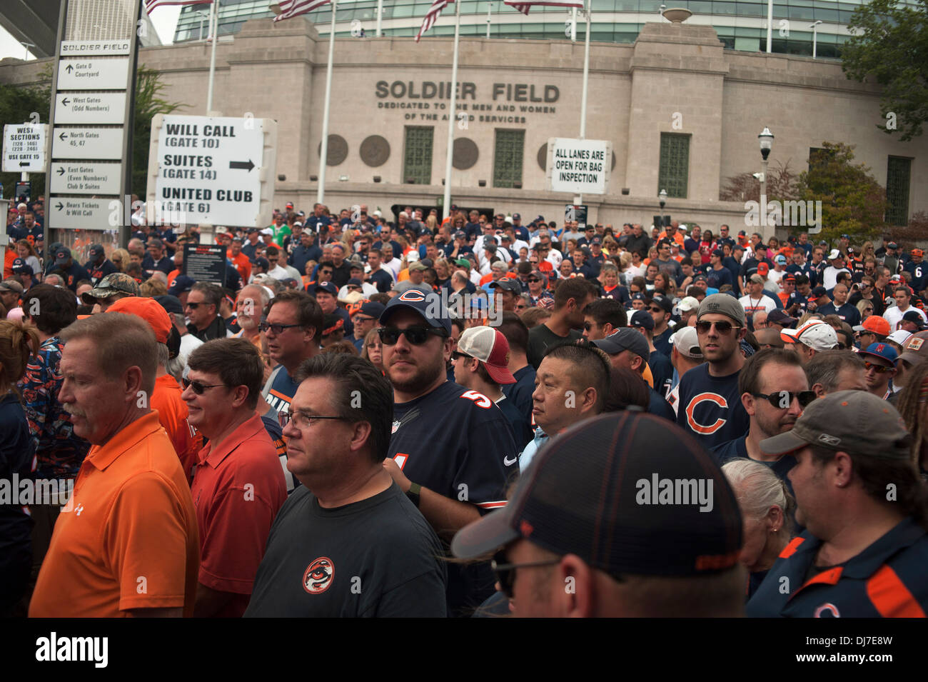 Chicago Bears National Football League fans, Soldier Field, Chicago ...