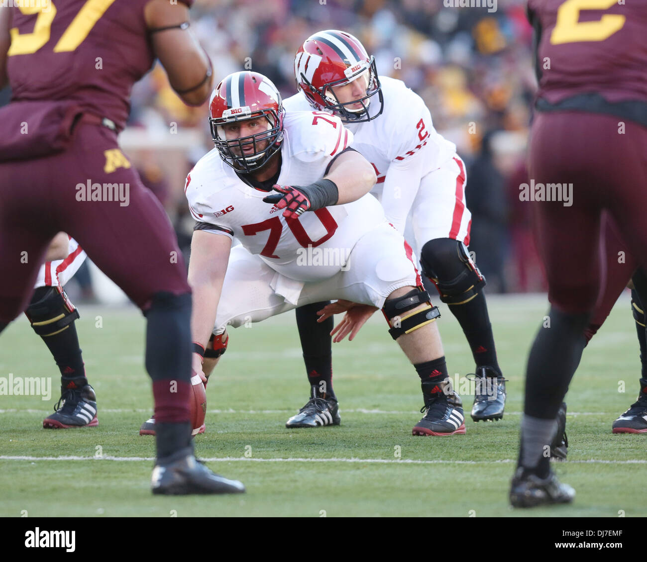Wisconsin badgers quarterback joel stave 2 hi-res stock photography and ...