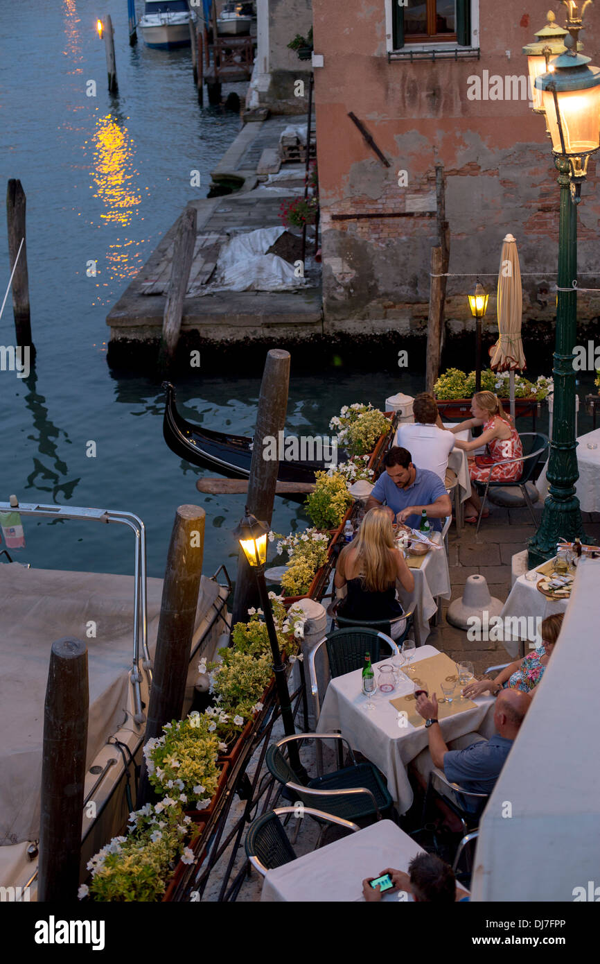 Venice restaurant italy hi-res stock photography and images - Alamy