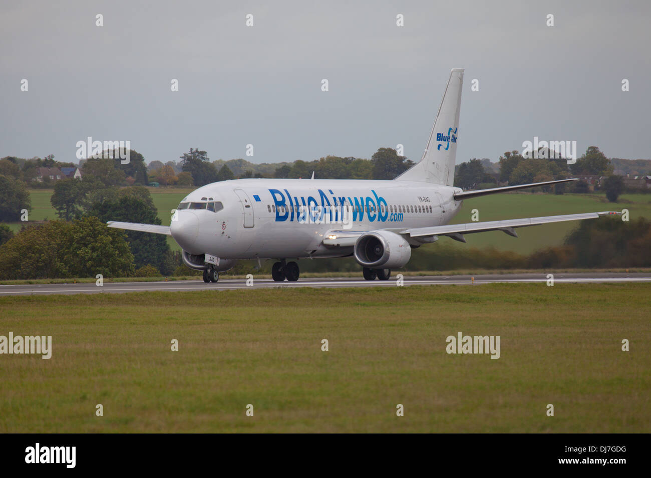 Blueair aircraft hi-res stock photography and images - Alamy