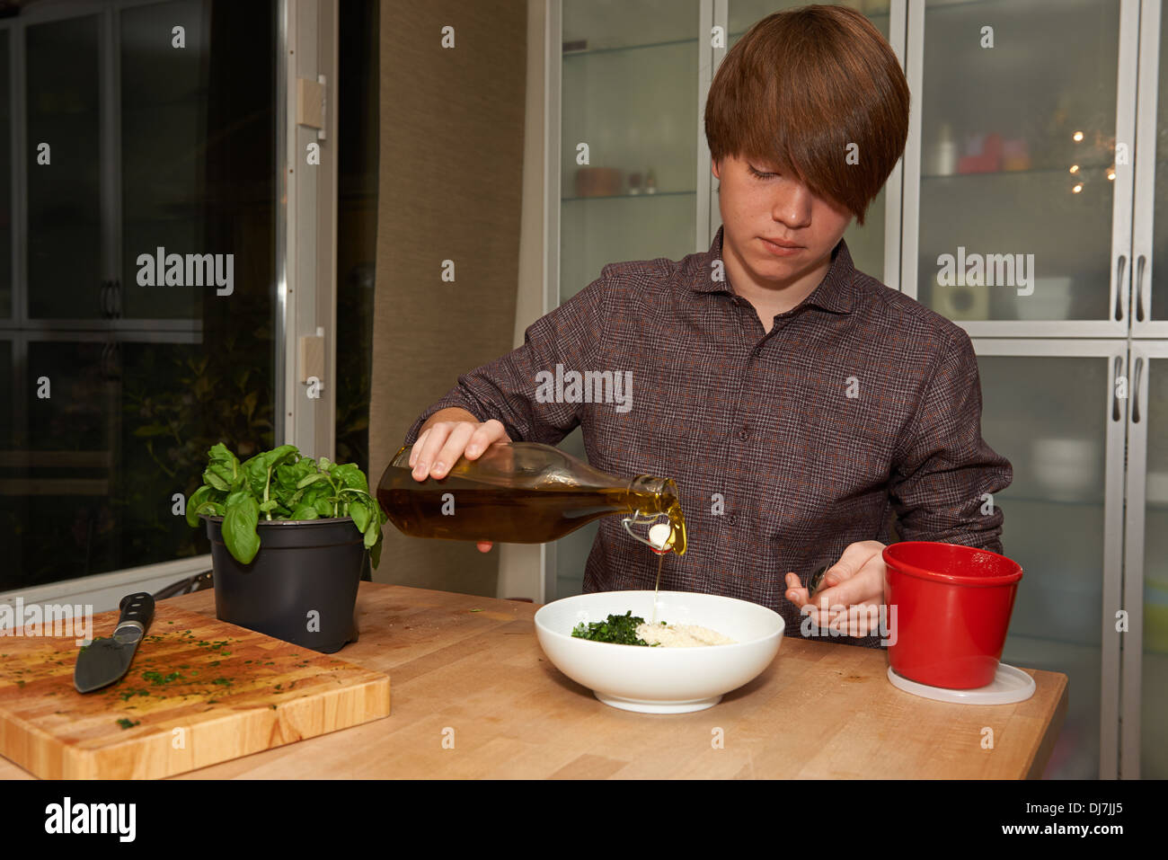 Cooking aid hi-res stock photography and images - Alamy