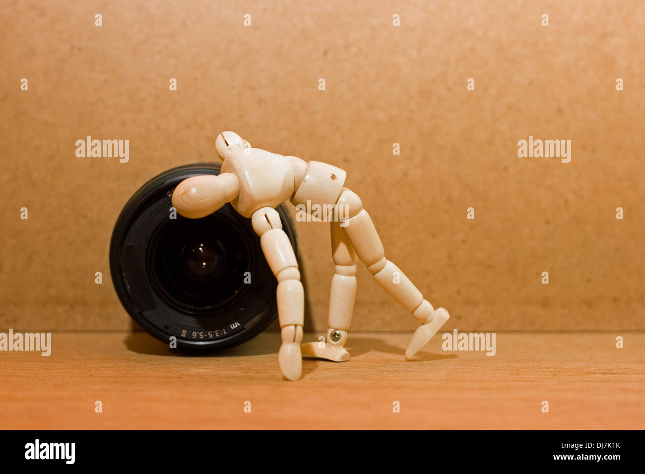 Nosy manikin hi-res stock photography and images - Alamy