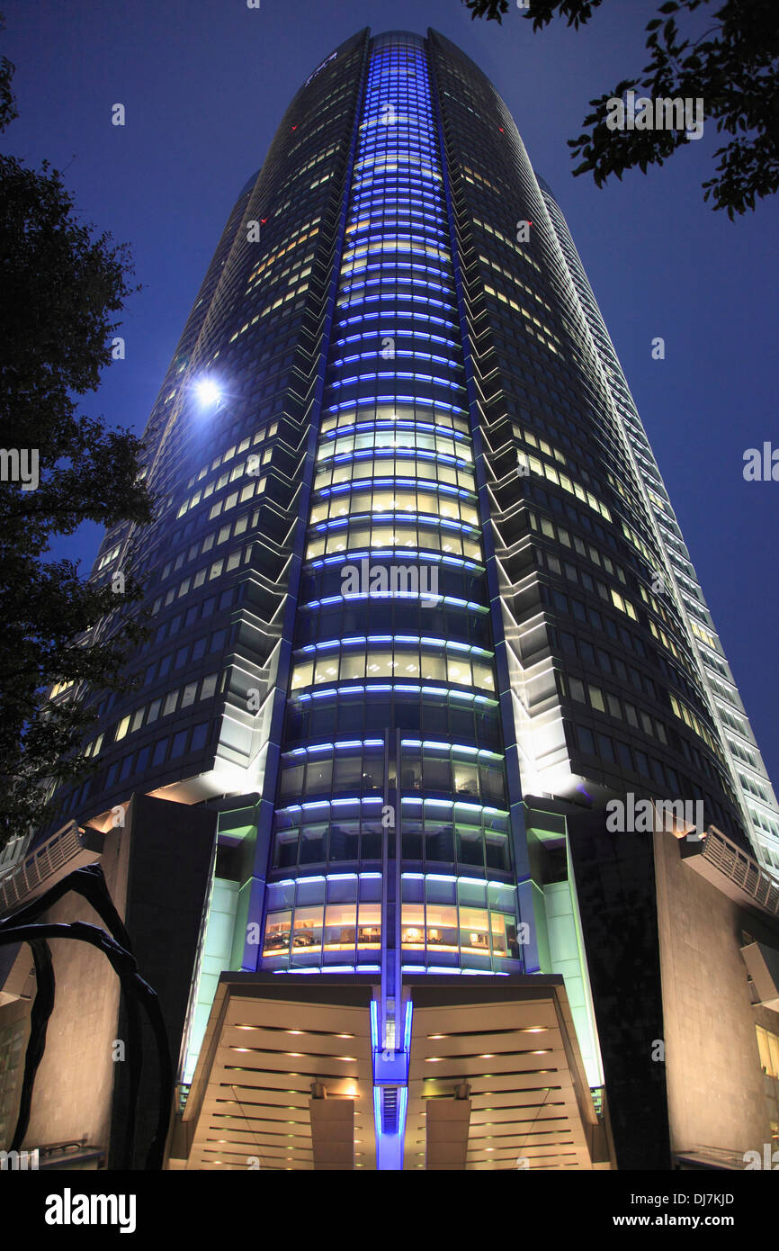 Mori tower hi-res stock photography and images - Alamy
