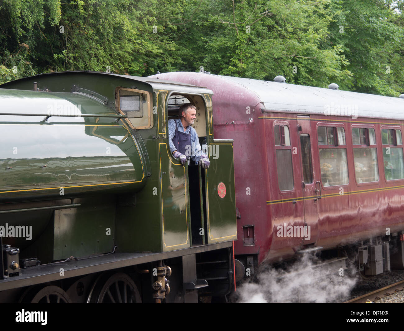 MATLOCK STATION PEAK rail steam train derbyshire uk Stock Photo - Alamy