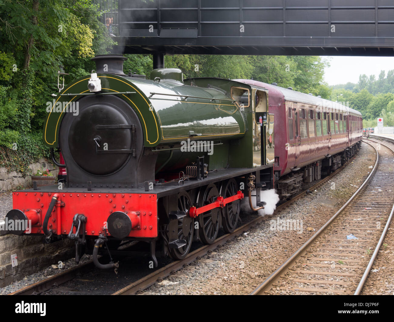 MATLOCK STATION PEAK rail steam train derbyshire Stock Photo - Alamy