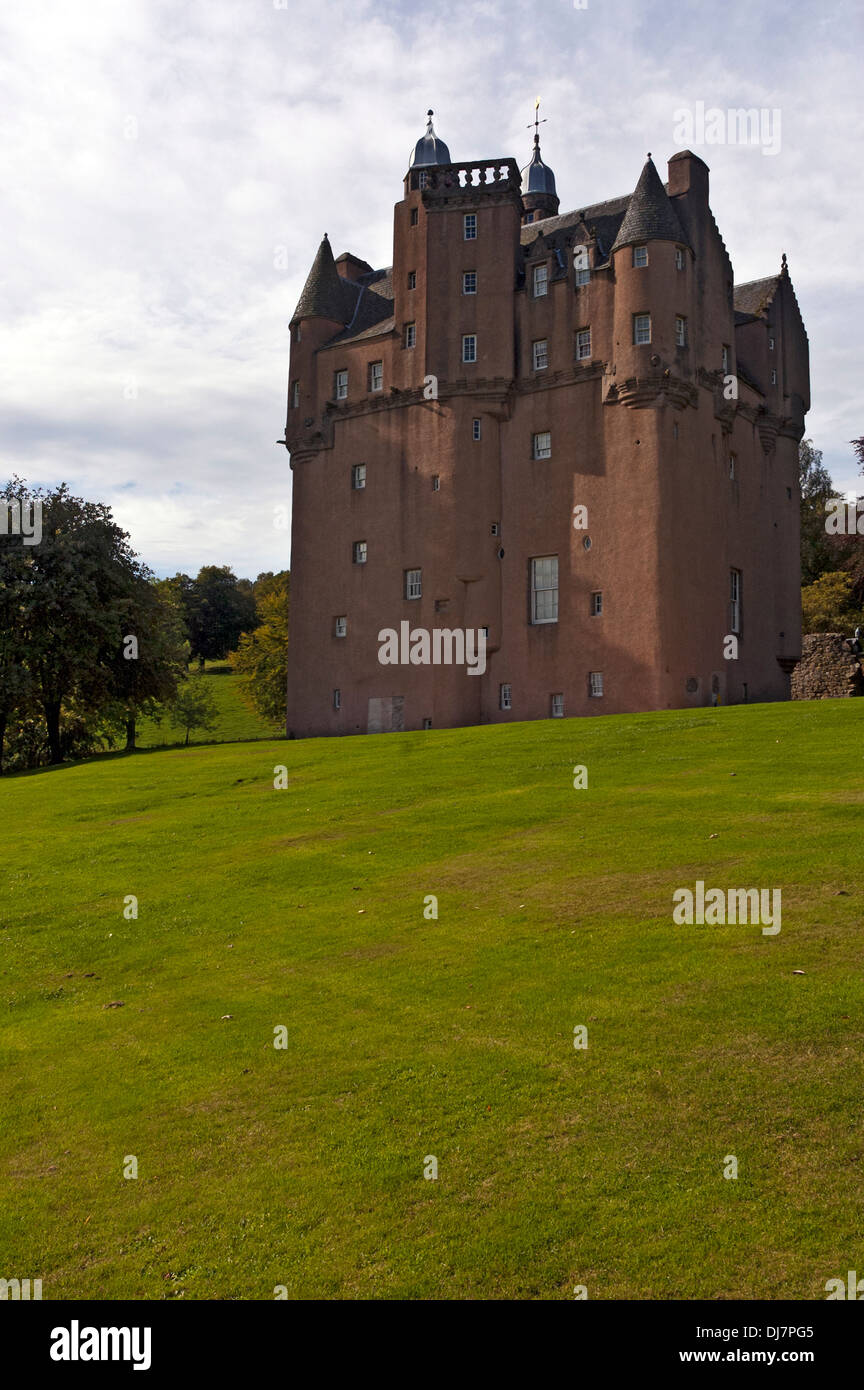 Forbes castle hi-res stock photography and images - Alamy