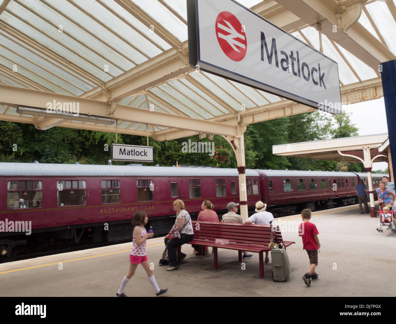 MATLOCK STATION PEAK rail steam train derbyshire Stock Photo - Alamy