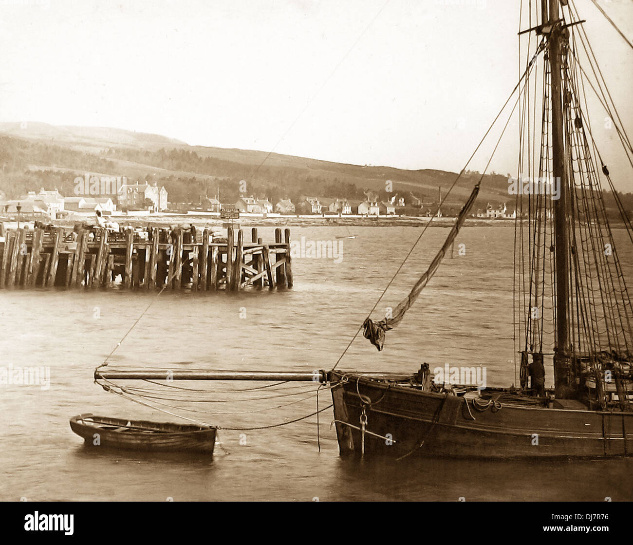 Fisherman victorian period hi-res stock photography and images - Alamy