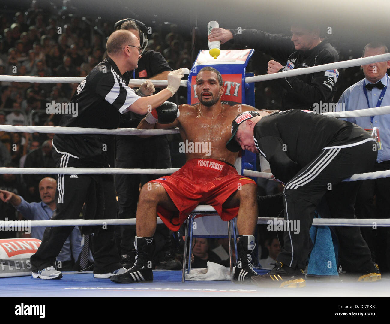 Cuban boxer yoan pablo hernandez hi-res stock photography and images ...