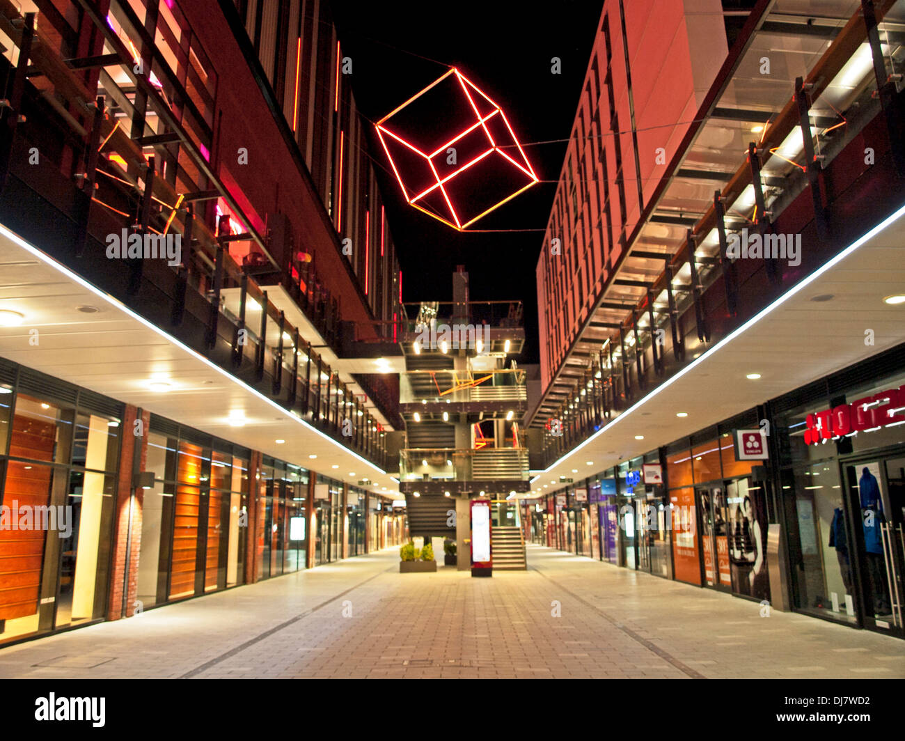 Wembley designer outlet people hi-res stock photography and images - Alamy