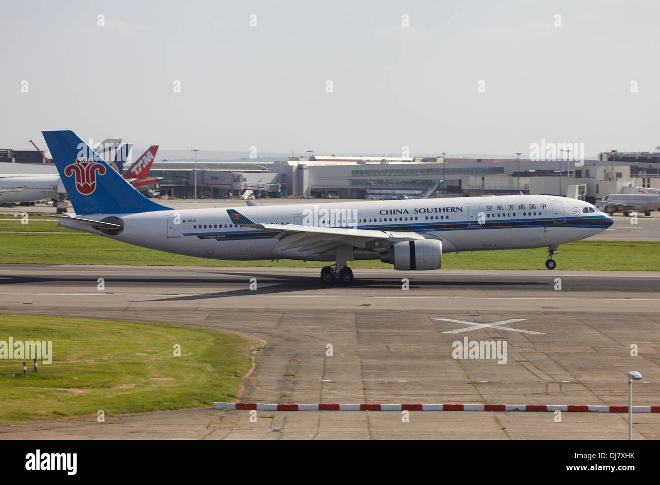 China southern airbus a330 hi-res stock photography and images - Alamy