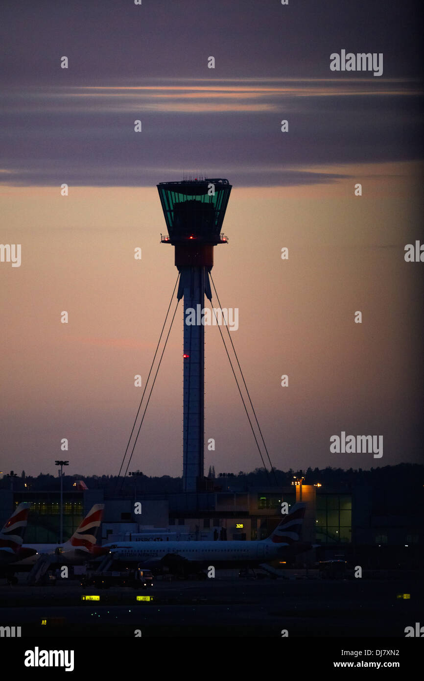 Control Tower at London Heathrow airport during sunset Stock Photo - Alamy