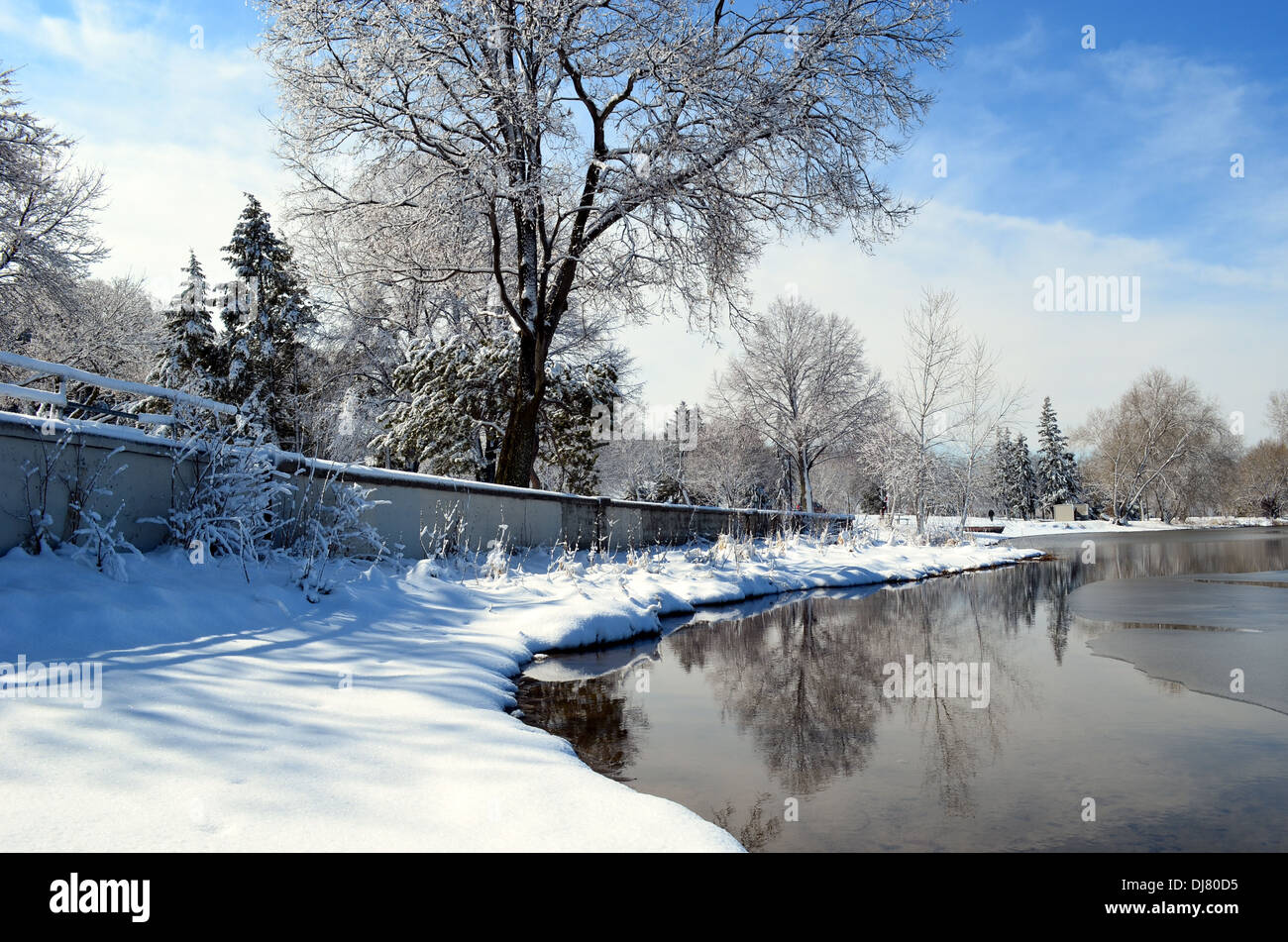 April snow hi-res stock photography and images - Alamy