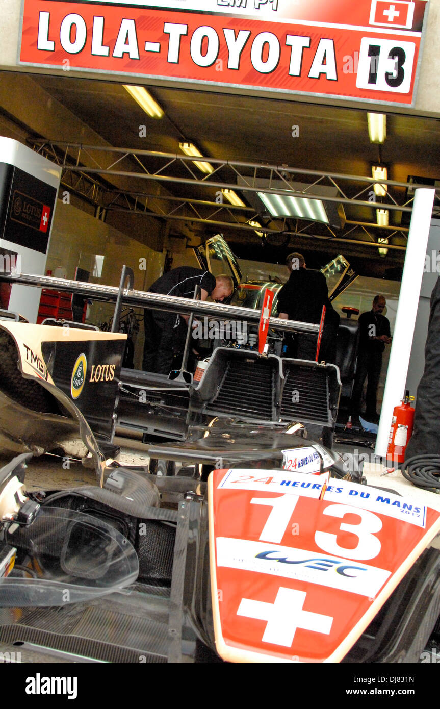 Toyota pit mans hi-res stock photography and images - Alamy