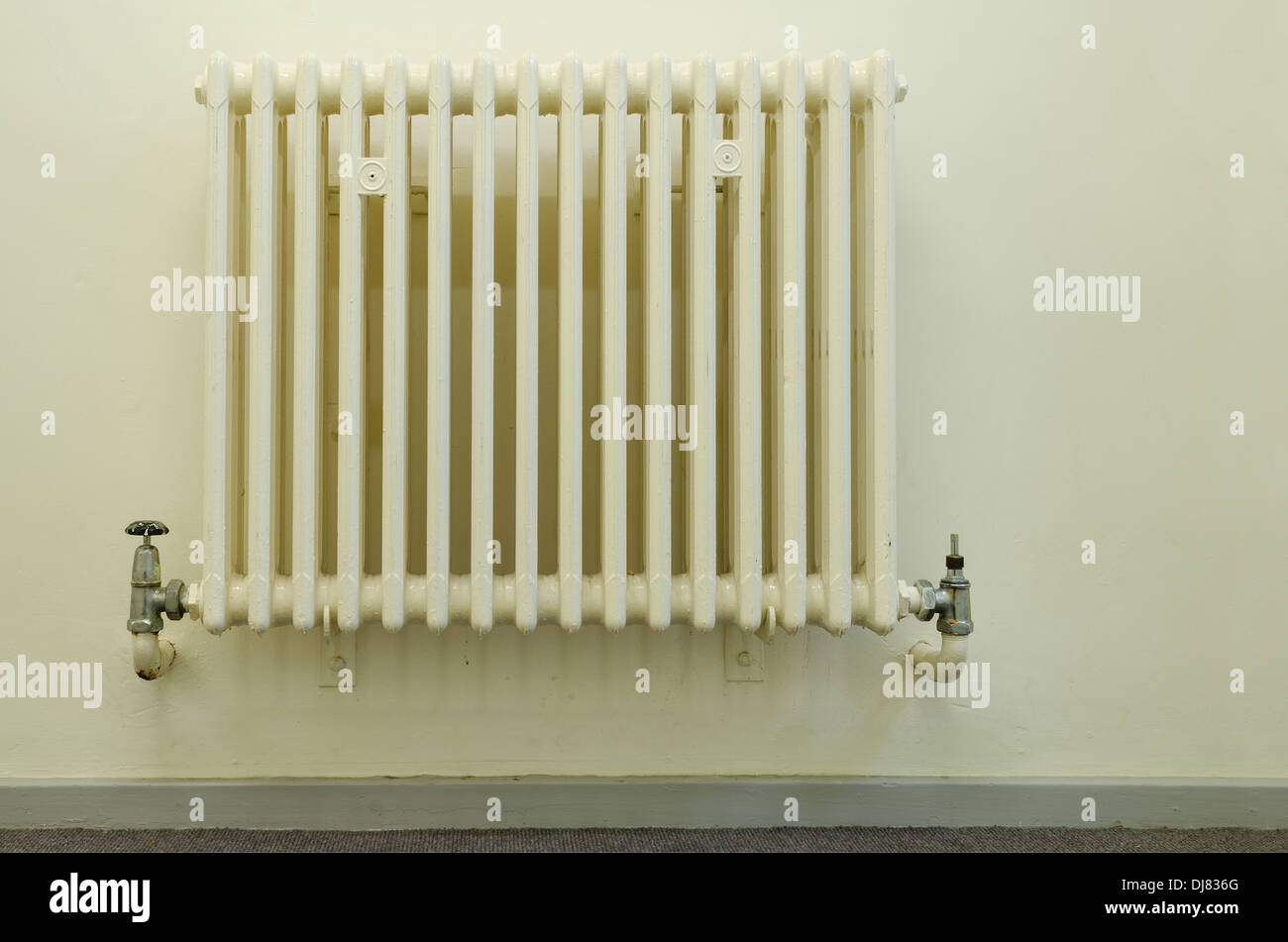 old style fashioned convection radiator without any thermostatic heat ...