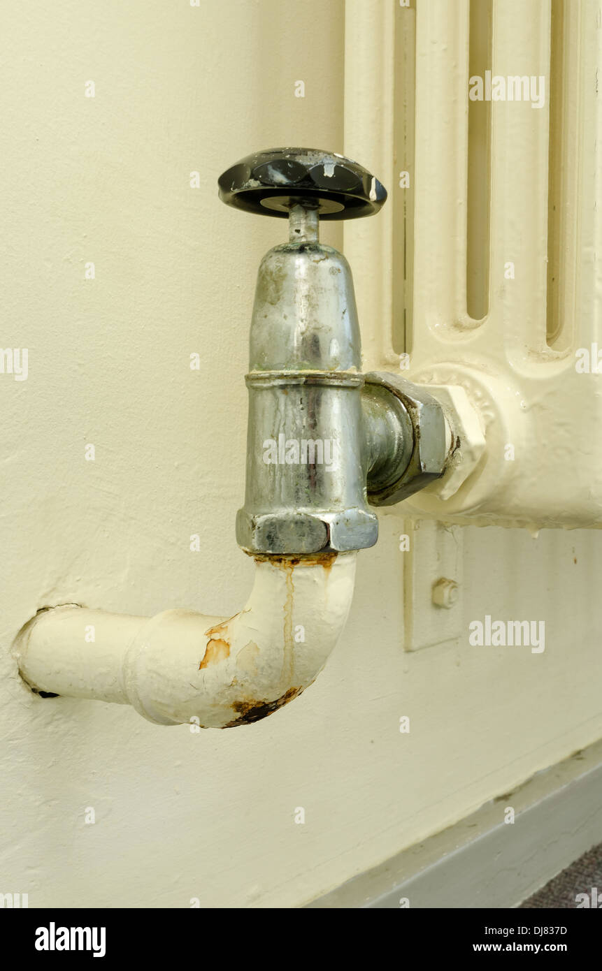 old style fashioned convection radiator without any thermostatic heat ...