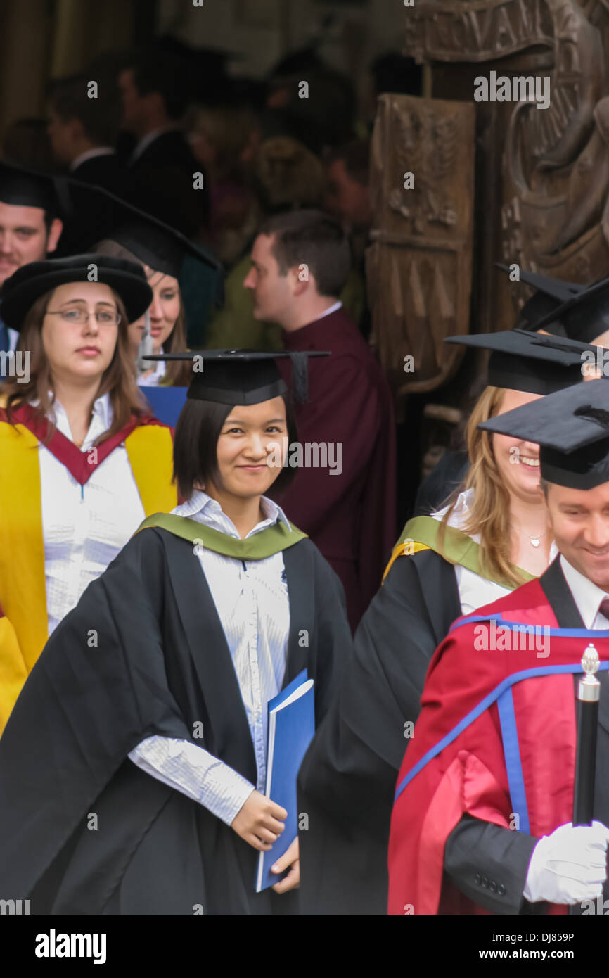 Uk graduation happy hi-res stock photography and images - Alamy