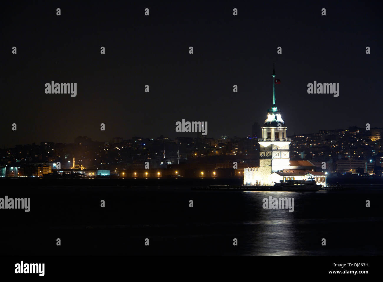 Maiden's tower at night (Istanbul, Turkey Stock Photo - Alamy