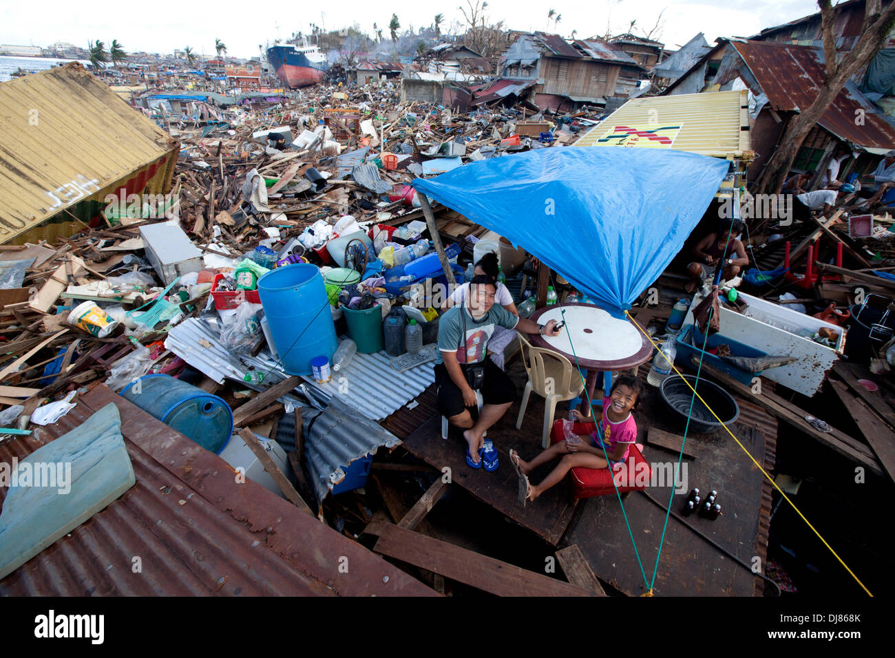 The extreme power of the storm surge accompanying Typhoon Haiyan ...
