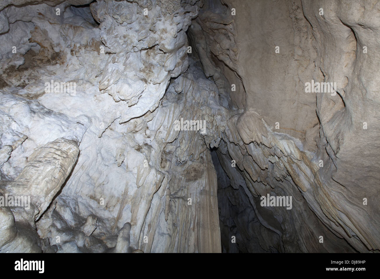 Stalagmites stalactites hi-res stock photography and images - Alamy