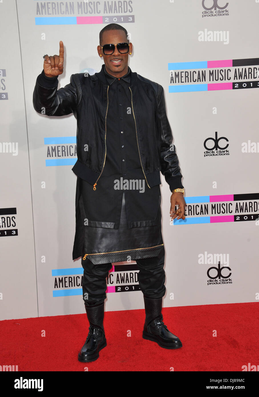 Los Angeles, California, USA. 24th Nov, 2013. R. Kelly attends the 2013 ...