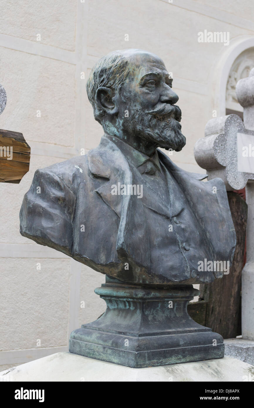 Barbu bellu hi-res stock photography and images - Alamy