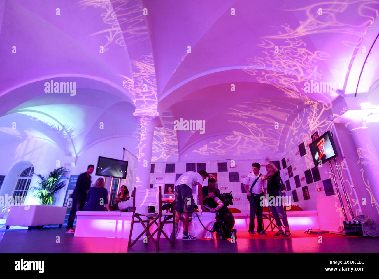 Tele 5 directors cut hi-res stock photography and images - Alamy