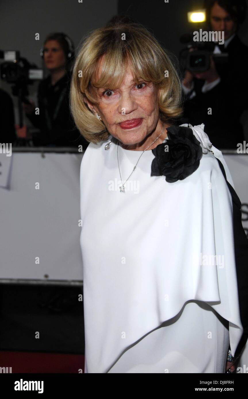 Jeanne moreau hi-res stock photography and images - Alamy