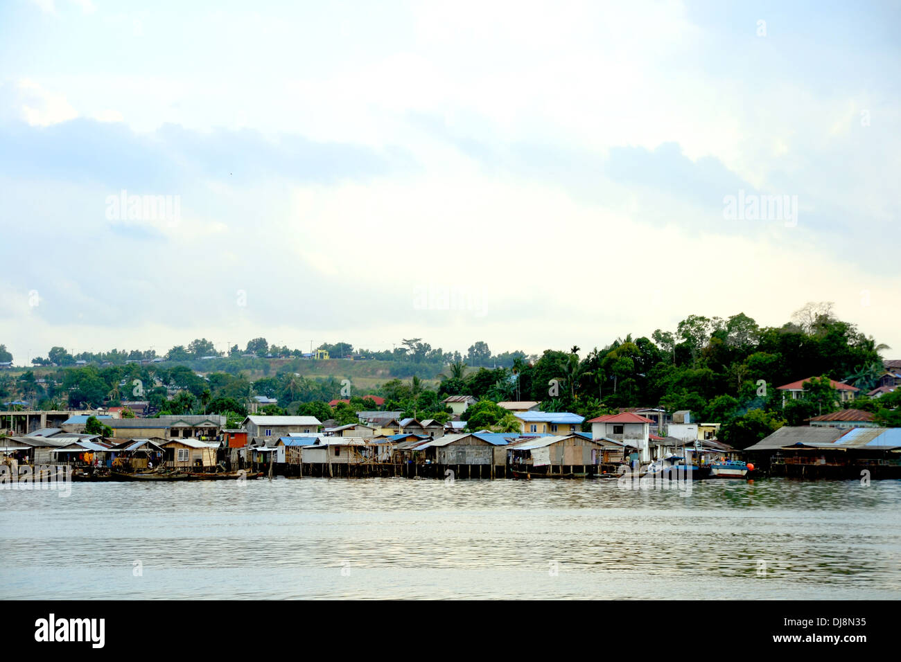 Slums villages over sea at Batam, Indonesia Stock Photo - Alamy