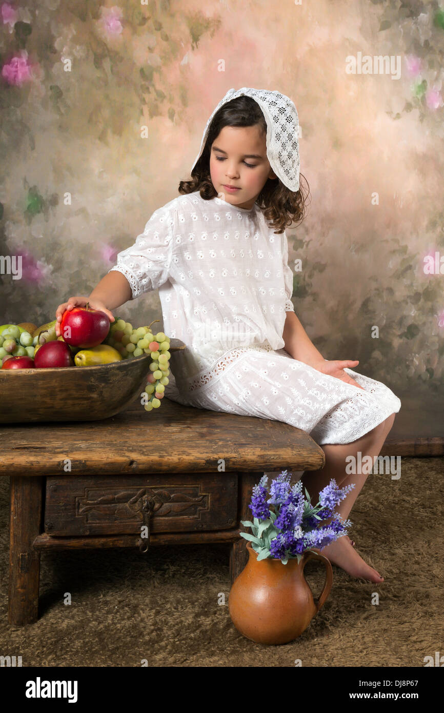 Victorian girl child hi-res stock photography and images - Alamy