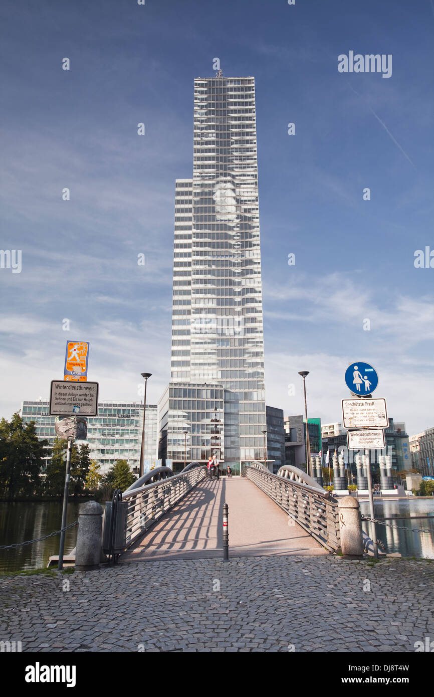 Modern architecture in Mediapark Stock Photo - Alamy