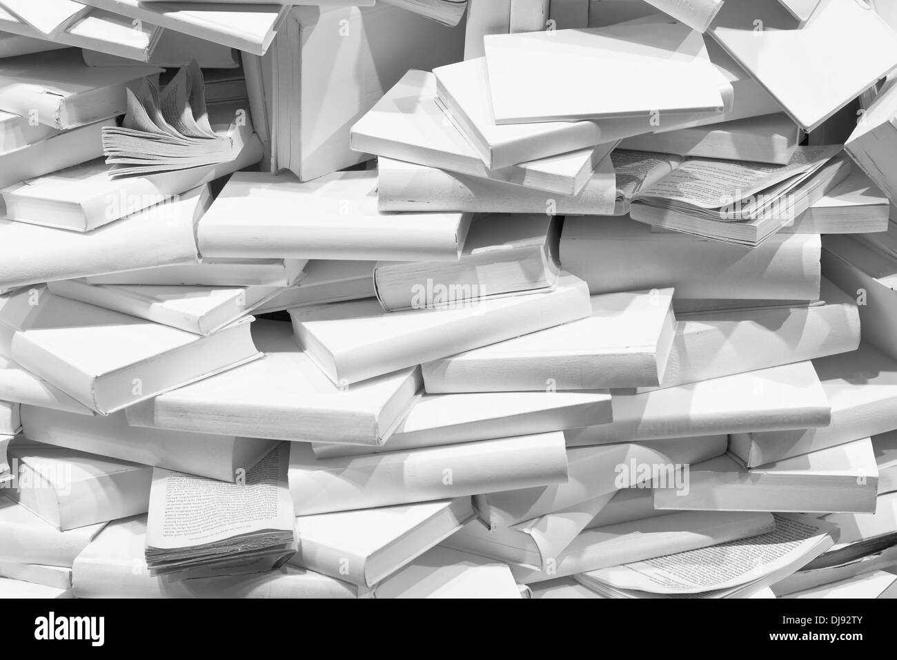 Book store front hi-res stock photography and images - Alamy