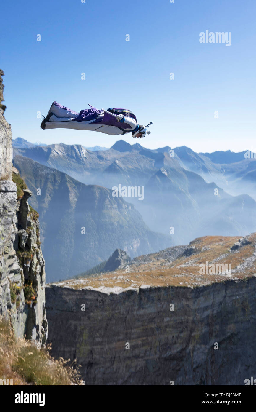 Base jumping hi-res stock photography and images - Alamy