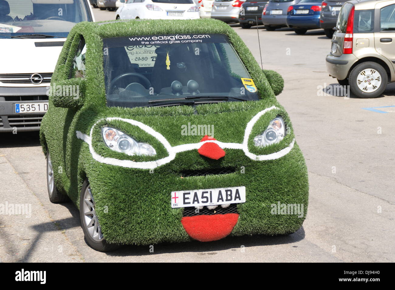 Smart car artifical grass cover hi-res stock photography and images - Alamy