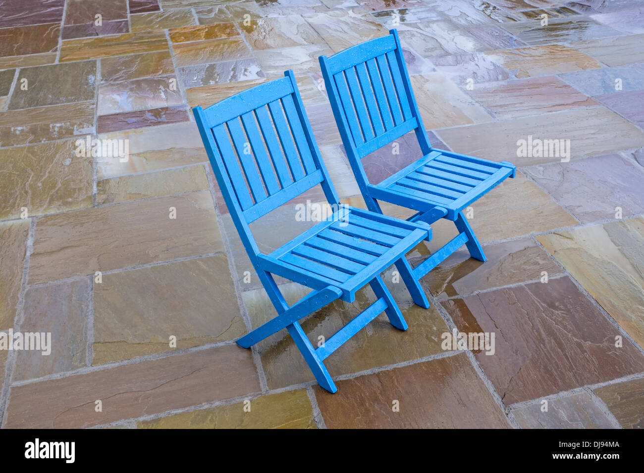 Wet seating hi-res stock photography and images - Alamy