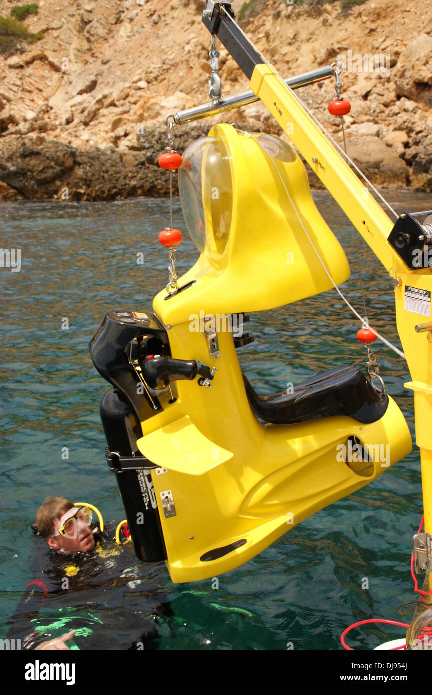 Mini submarine hi-res stock photography and images - Alamy