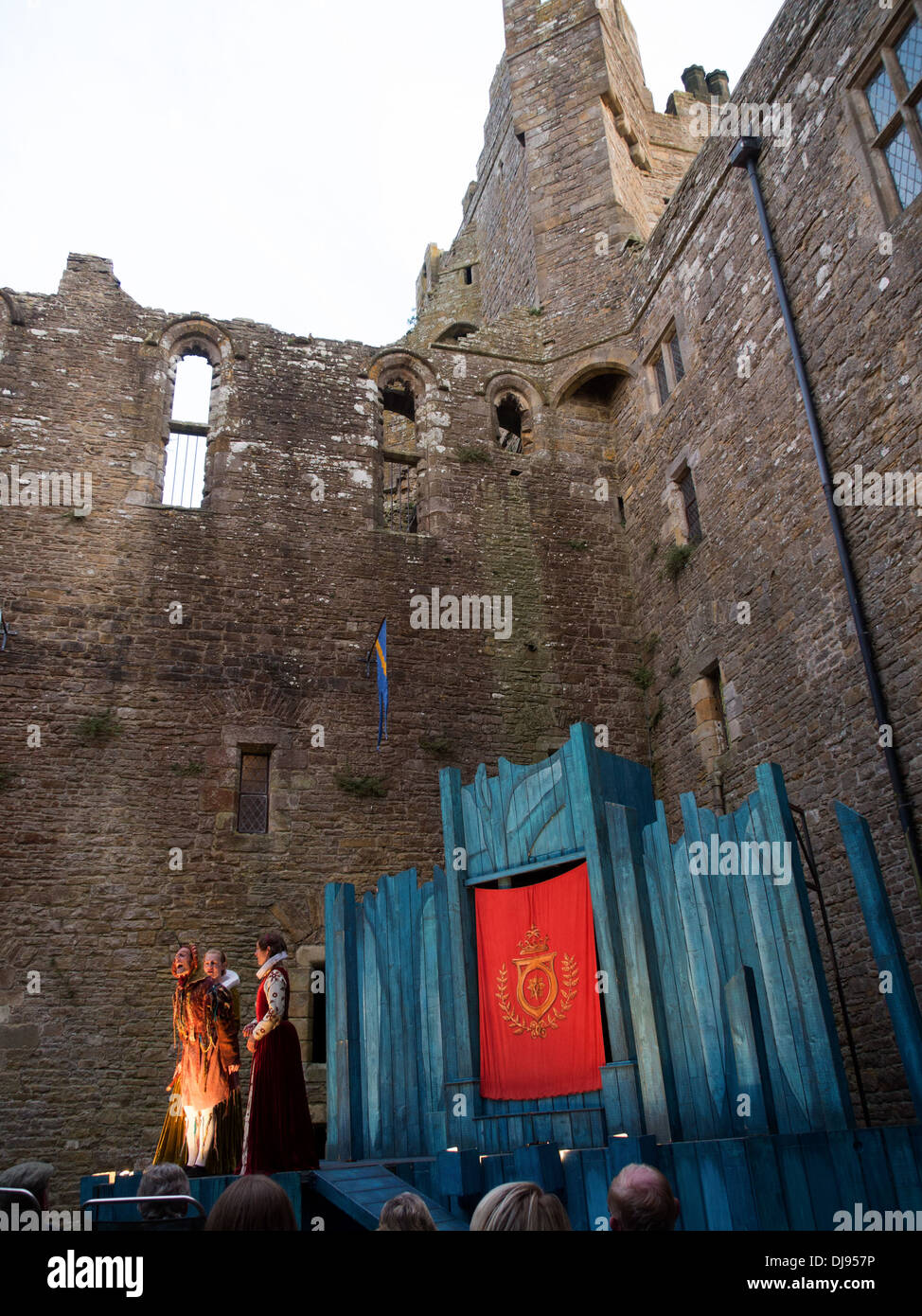 The Lords Chancellors Men Shakespearean acting group perform at Castle ...