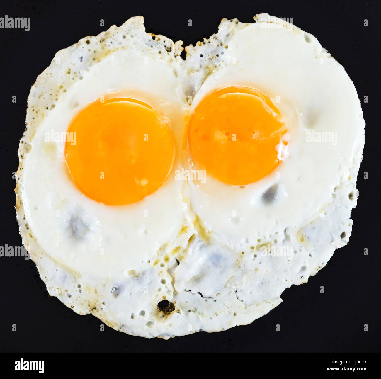 Two fried eggs hi-res stock photography and images - Alamy