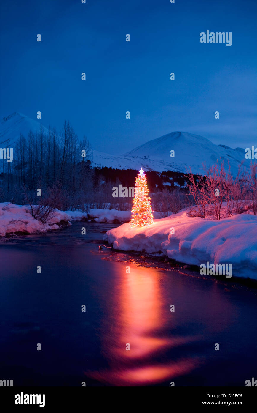 Christmas tree pass hi-res stock photography and images - Alamy