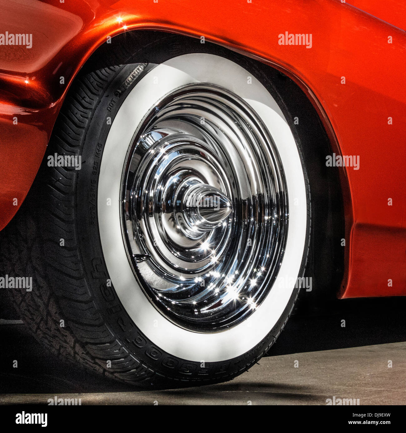 Hubcaps hi-res stock photography and images - Alamy
