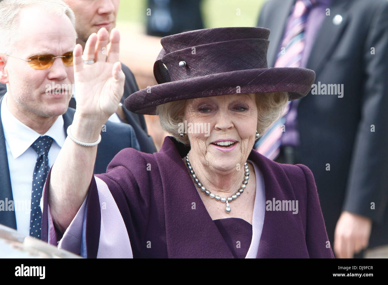 Queen Beatrix of The Netherlands and President Gauck of Germany open ...